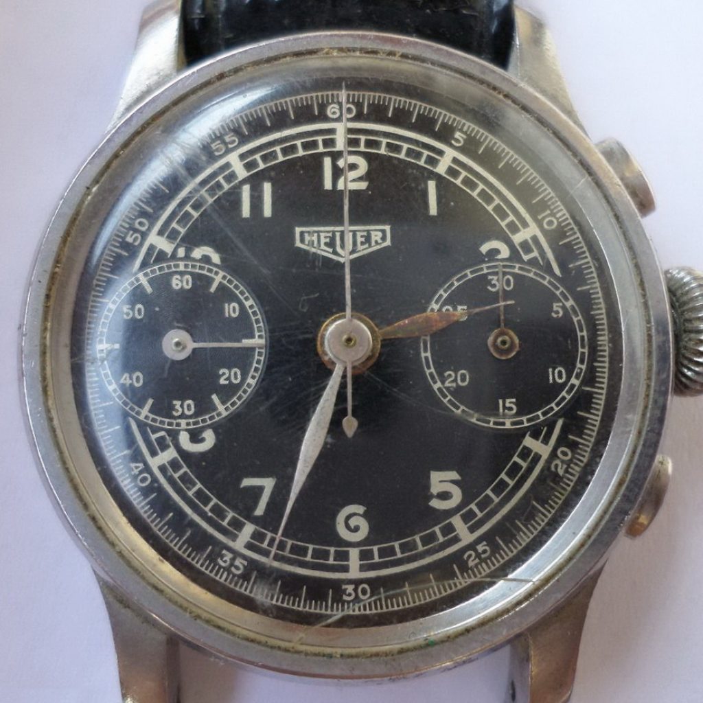 Reference 2403 — Rounded Bezel — Sector Dial | OnTheDash